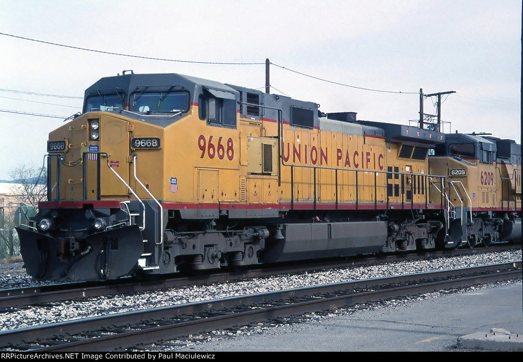 Union Pacific 9668